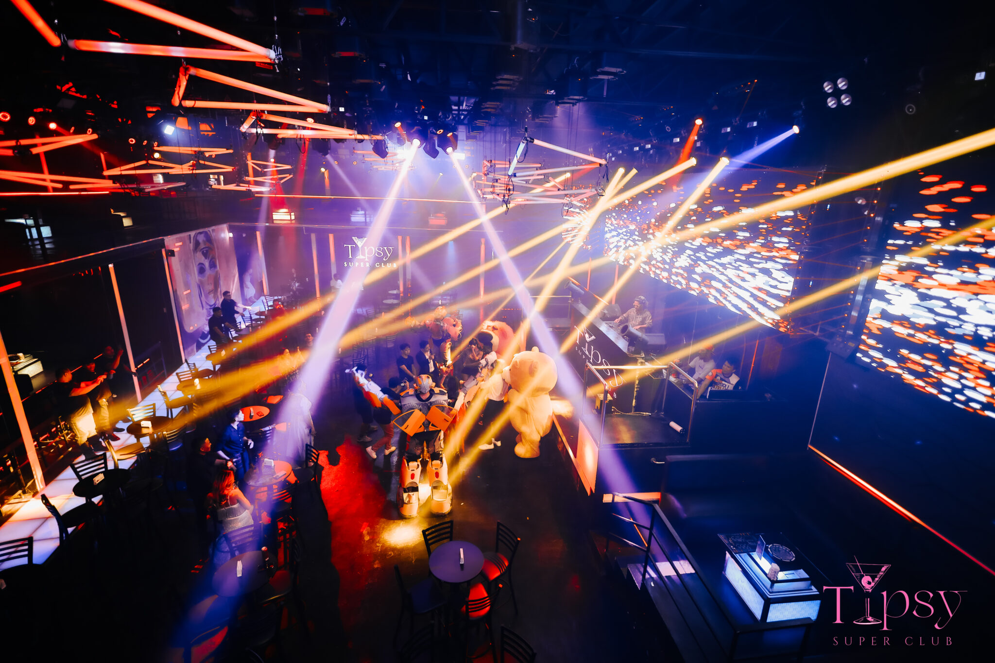 Best Night Club in Cebu | Club Tipsy Cebu